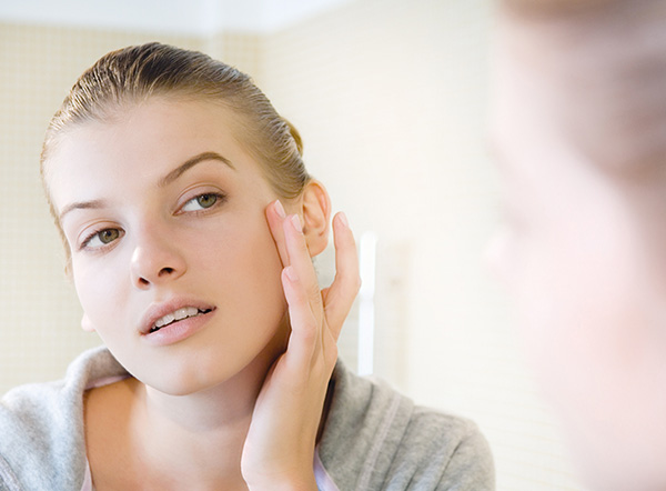Traitements contre l'acné : retrouvez une peau lisse et nette - Centre ... Traitements contre l'acné : retrouvez une peau lisse et nette - Centre ...